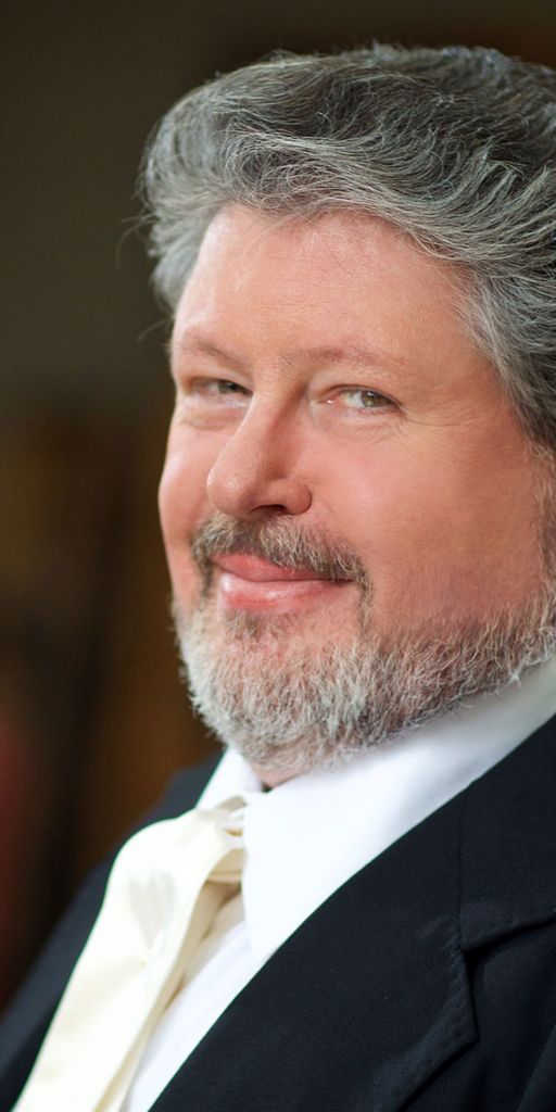 Stephen Gould's Instagram, Twitter & Facebook on IDCrawl